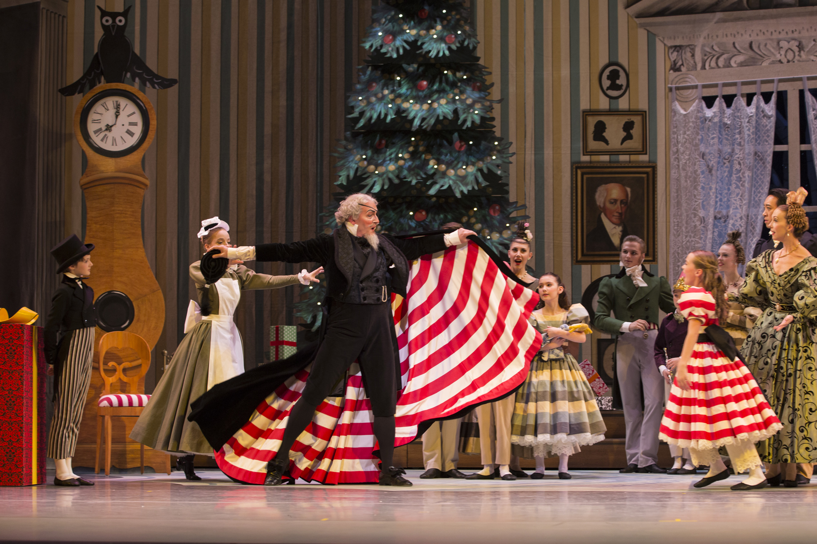 Pacific Northwest Ballet’s Vibrant New Nutcracker – The Fabric Alchemist